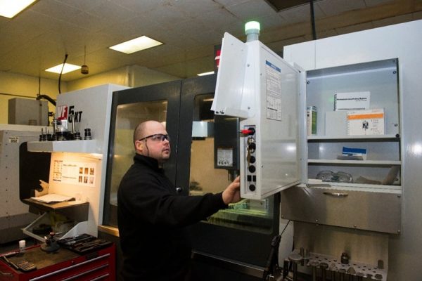Quartztec đạt mục tiêu tiết kiệm năng lượng với máy nén Atlas Copco ...